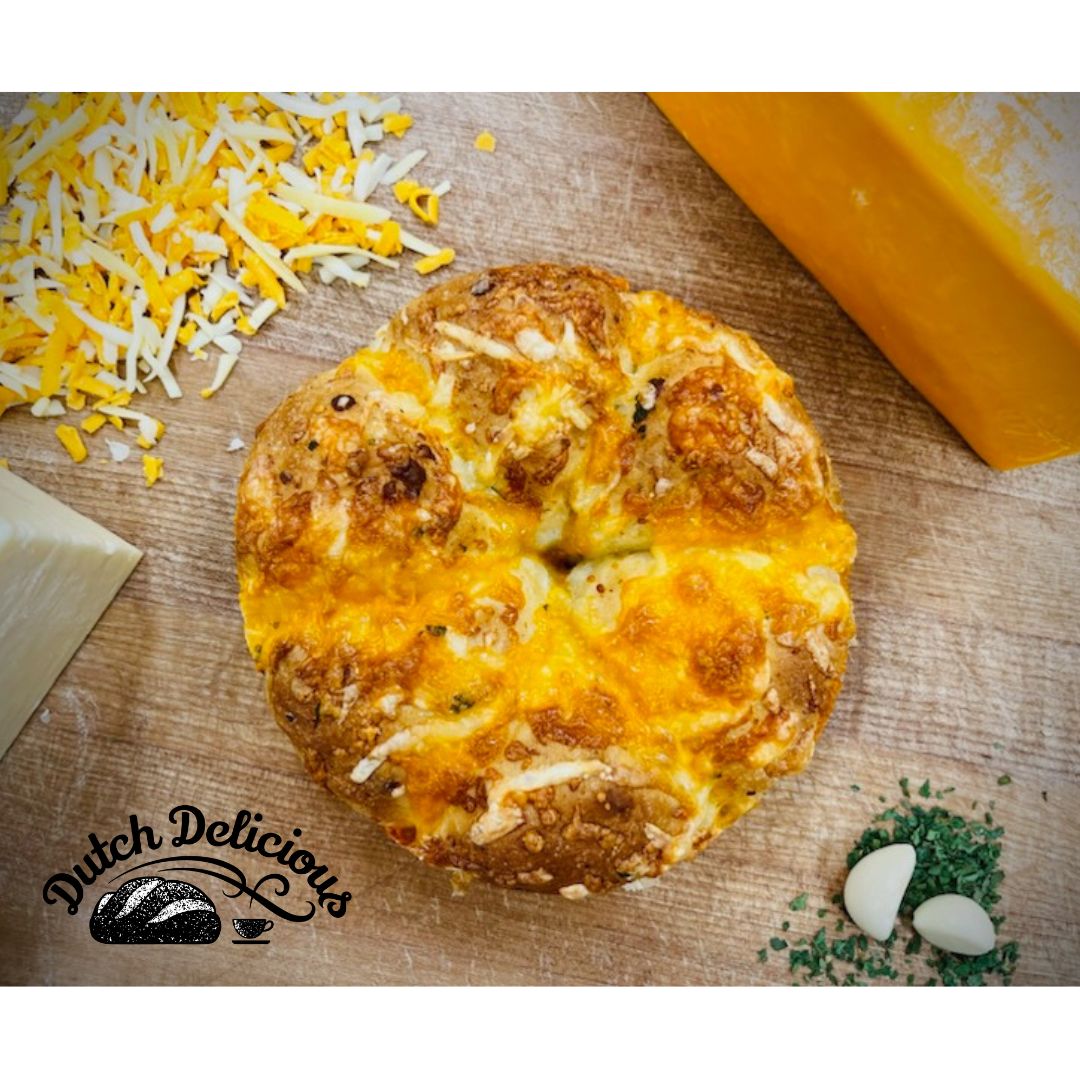 Garlic Cheese Ring | Dutch Delicious Bakery